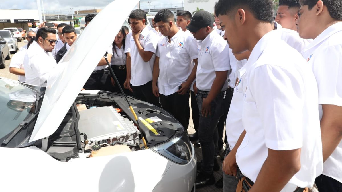 INADEH inicia preinscripción académica con más de 2,500 cursos disponibles