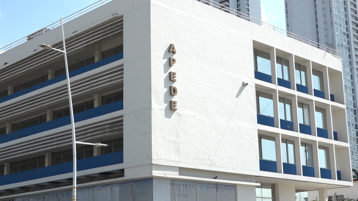 APEDE rechaza eliminar requisito de 10 años para dirigir CSS