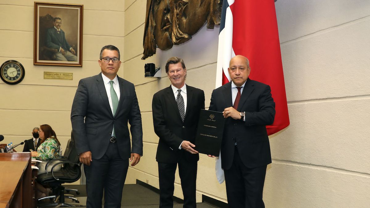 AN ratifica a nuevo miembro de Junta Directiva de Banconal