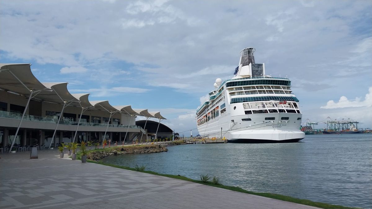 Colón 2,000 comienza a recibir turistas en cruceros