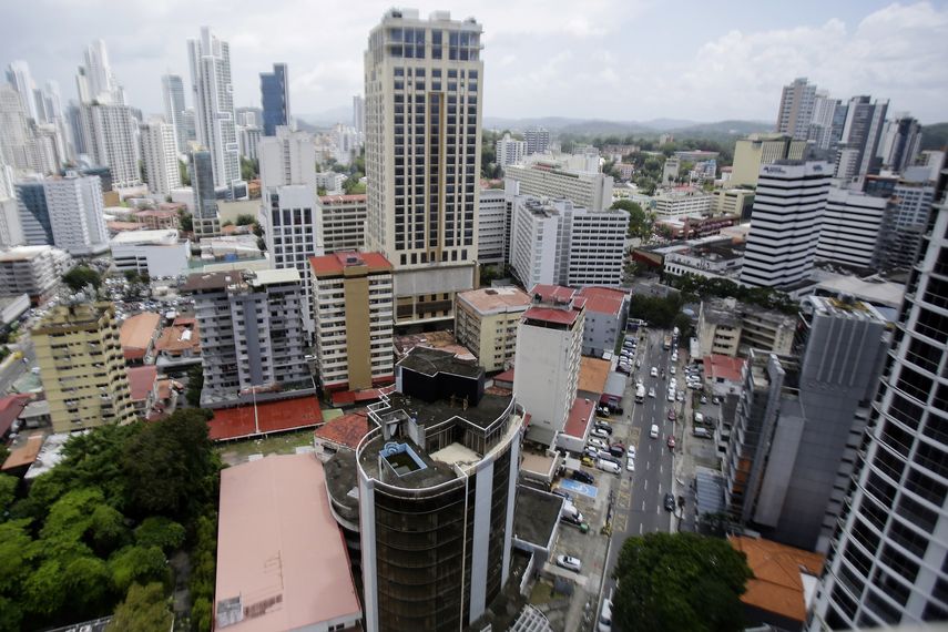 Solicitudes de patentes crecen en primer semestre 2025, marcas reflejan ...