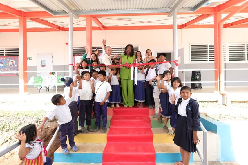 96 estudiantes de la comarca Ngäbe Buglé beneficiados con mejoras a escuela