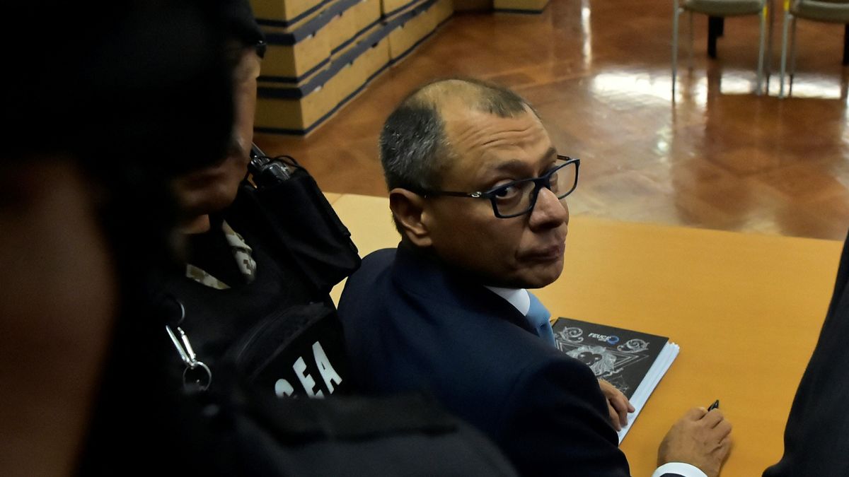 Abogados de Jorge Glas acuden a la ONU para pedir que Ecuador lo entregue a México