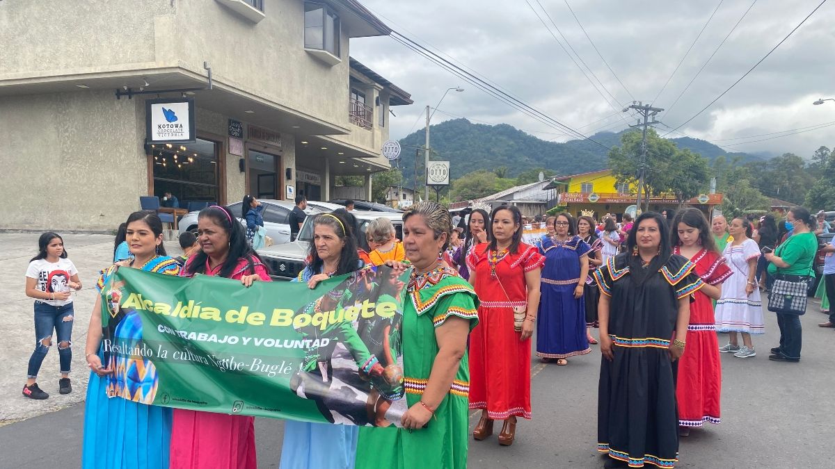 Boquete celebra Fundación con desfile de Nagua Ngäbe-Buglé