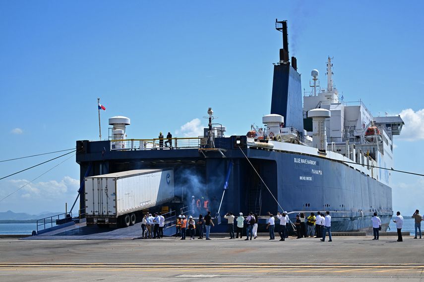 Ferry de carga de América Central zarpa desde El Salvador