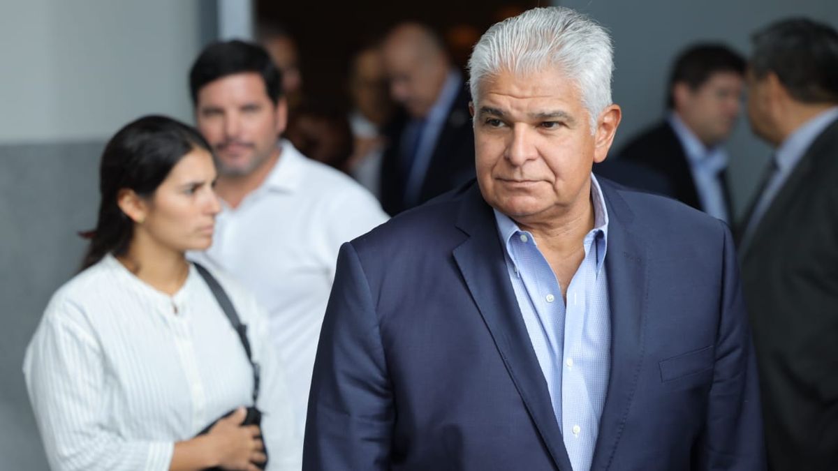 José Raúl Mulino critica aumentos salariales del gobierno saliente