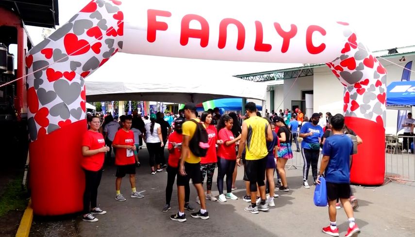 David se solidariza con Relevo por la vida de Fanlyc