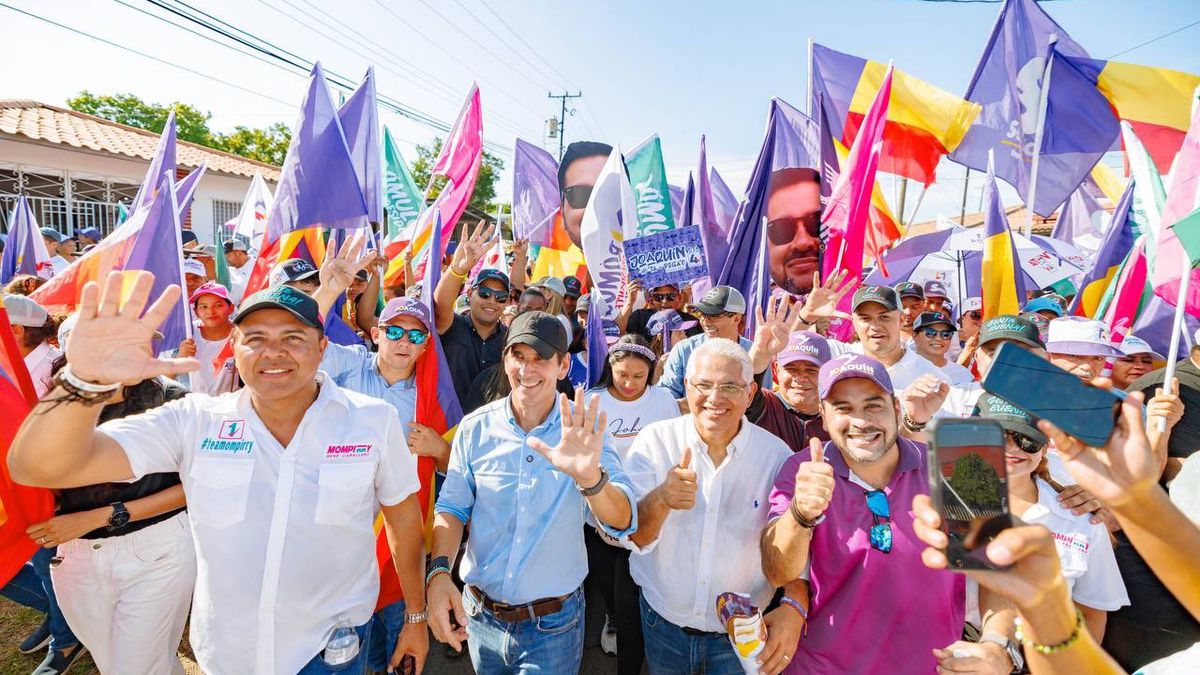 Candidato presidencial, Rómulo Roux, lanza su plan de gobierno