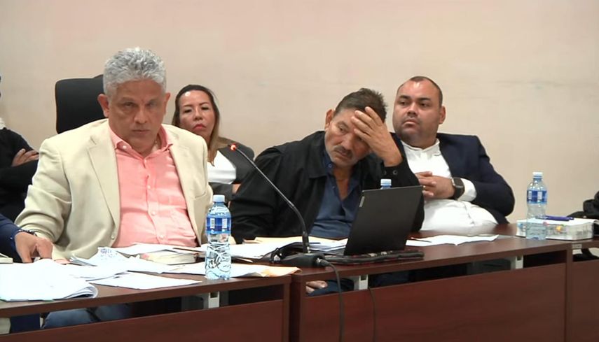 Ordenan detención provisional contra el dirigente del Suntracs, Genaro ...