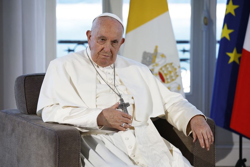 Papa Francisco pide un tratado internacional para regular IA