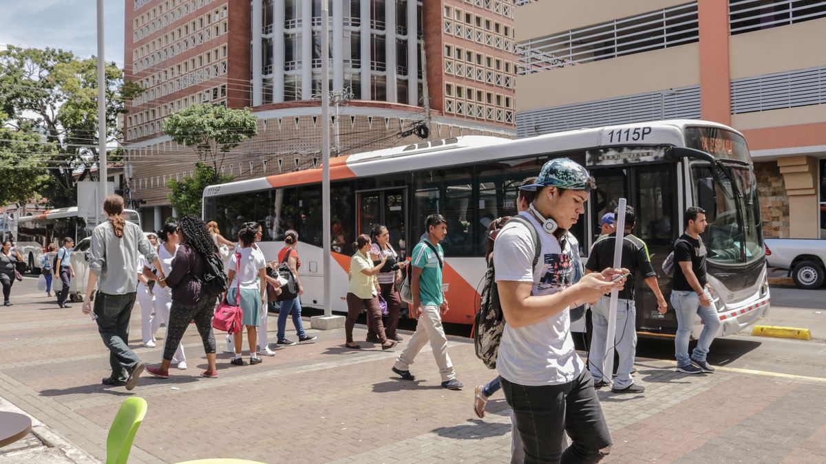 Panamá mantiene positividad del Covid-19 arriba del 20%
