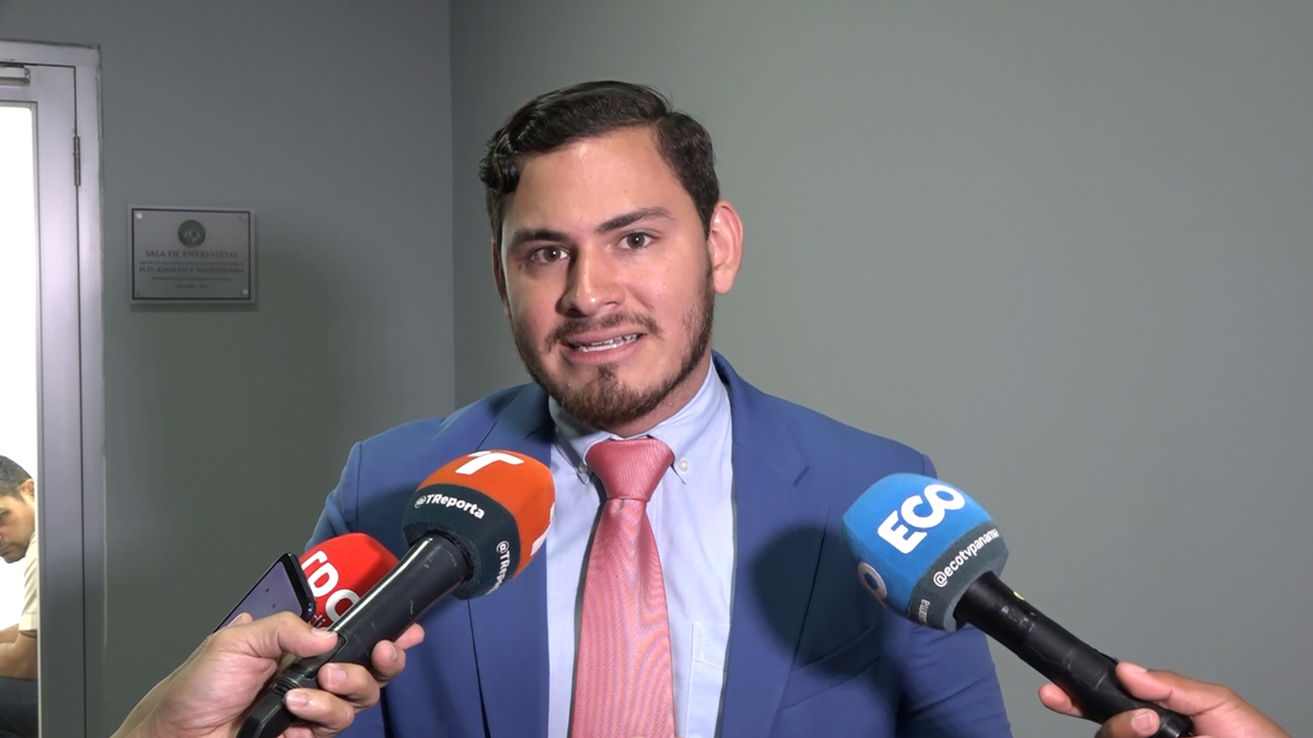 José Gabriel Carrizo: reacciones a favor y en contra