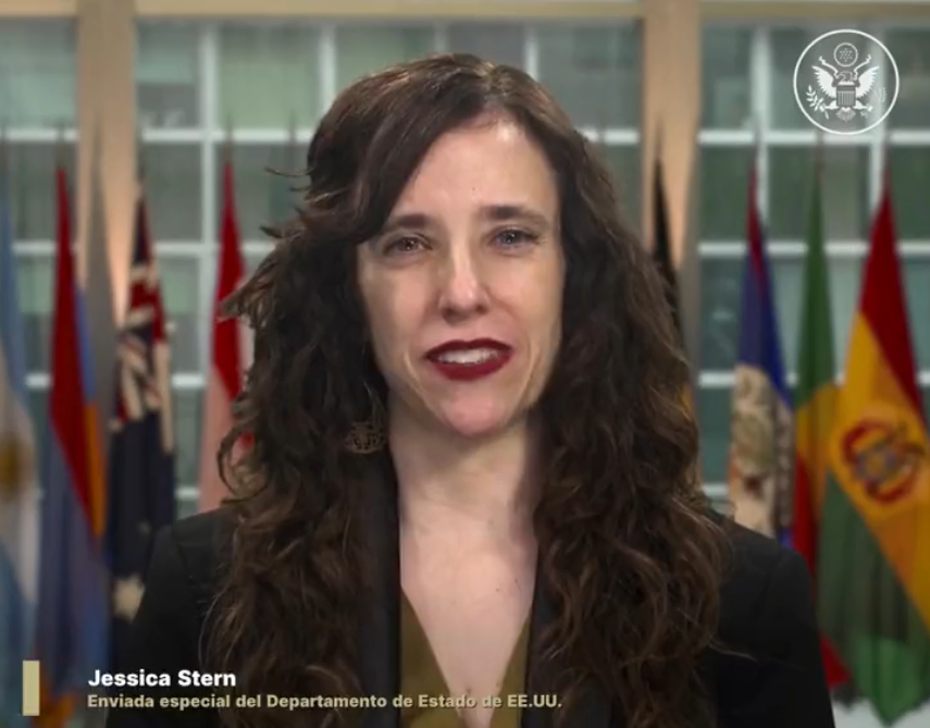 Jessica Stern enviada de Estados Unidos llega a Panamá