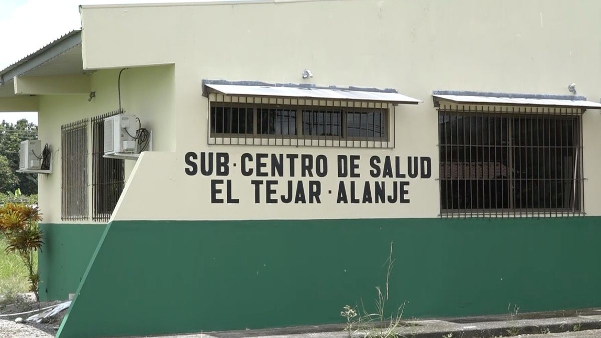 Autoridades de Alanje solicitan mejoras en centro de salud