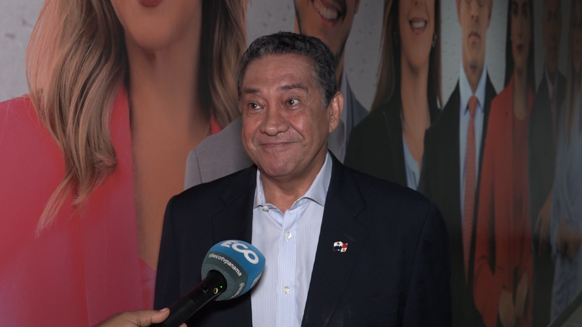 Rómulo Roux debe encabezar alianza para 2024, según PAIS