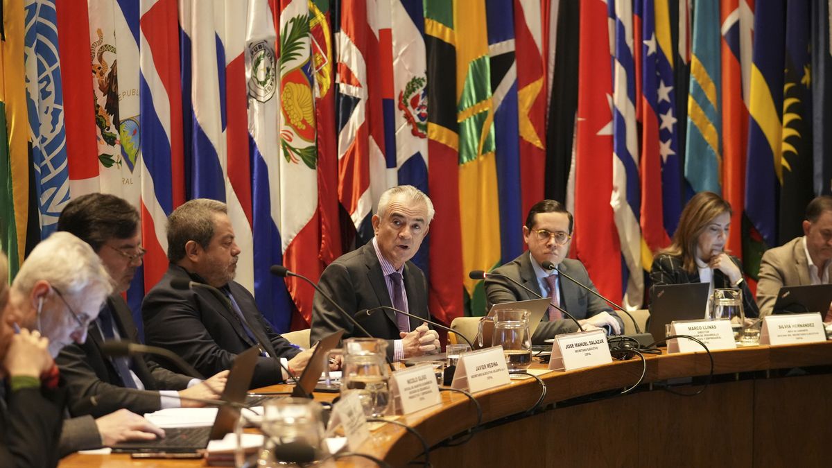 Cepal pide desarrollo productivo para evitar tercera década perdida en ...