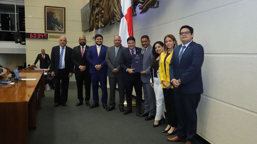 Nueva ley busca reducir la informalidad y fomentar el emprendimiento en Panamá