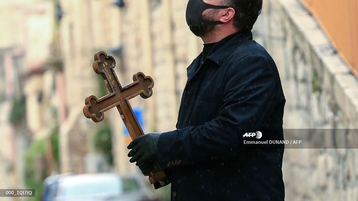 No ha habido milagro en Jerusalén, el Santo Sepulcro permanece cerrado