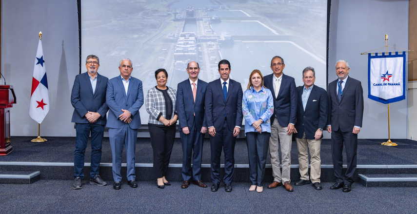 Comisionados se reúnen para abordar desafíos de la Cuenca del Canal