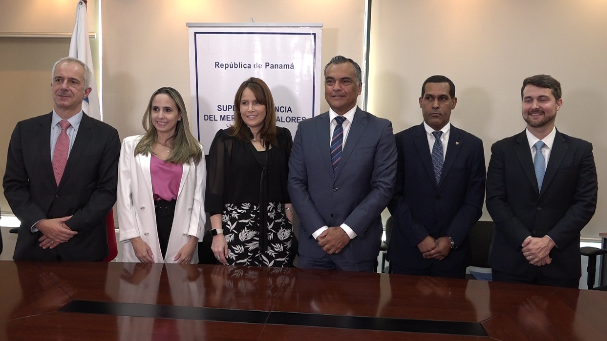 Bladex registró emisión de bonos por 300 millones de dólares