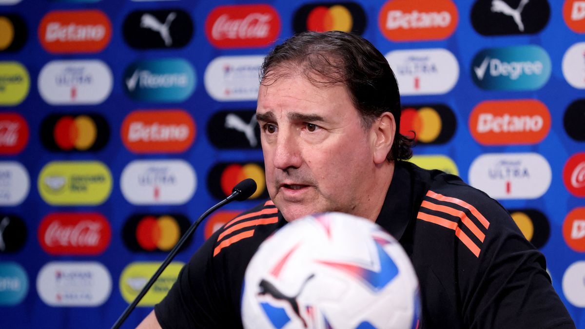 Colombia debe pensar en Panamá y no en el partido siguiente, dice Lorenzo