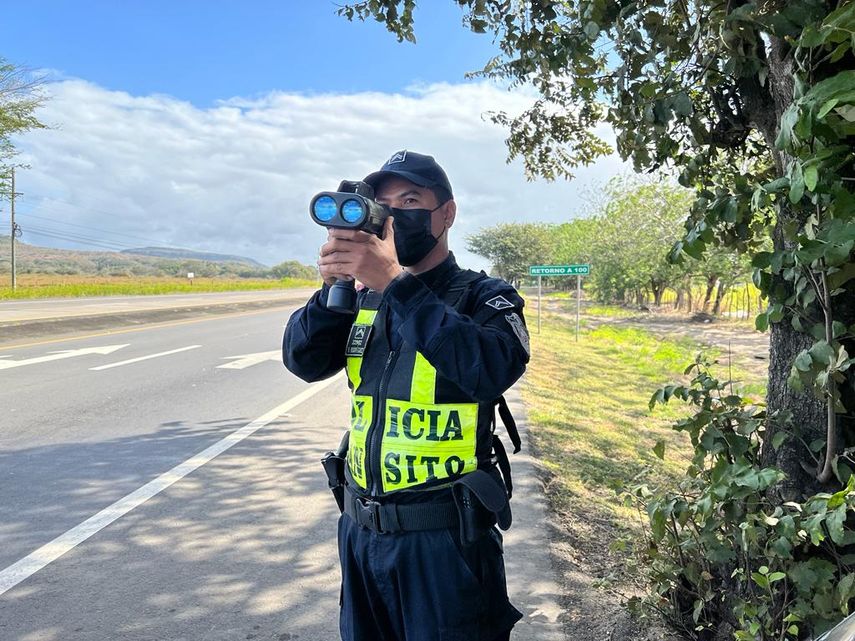 Policía Nacional Más De 2 Mil Infracciones De Tránsito
