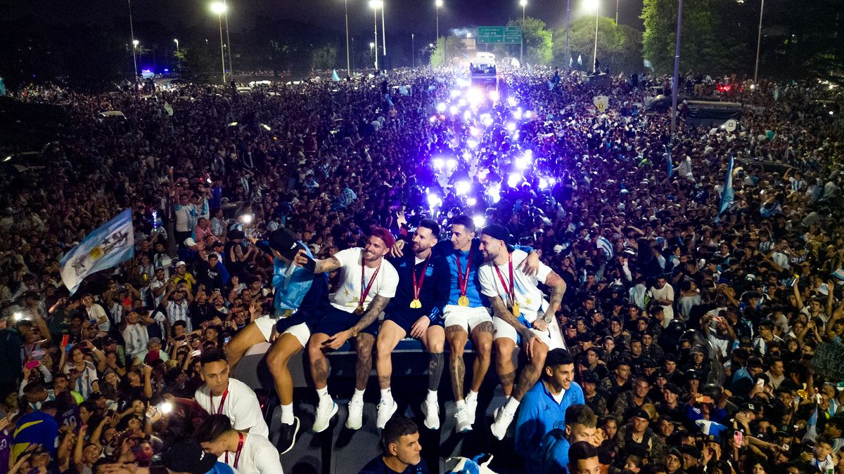 Argentina celebra con Messi y sus campeones la copa
