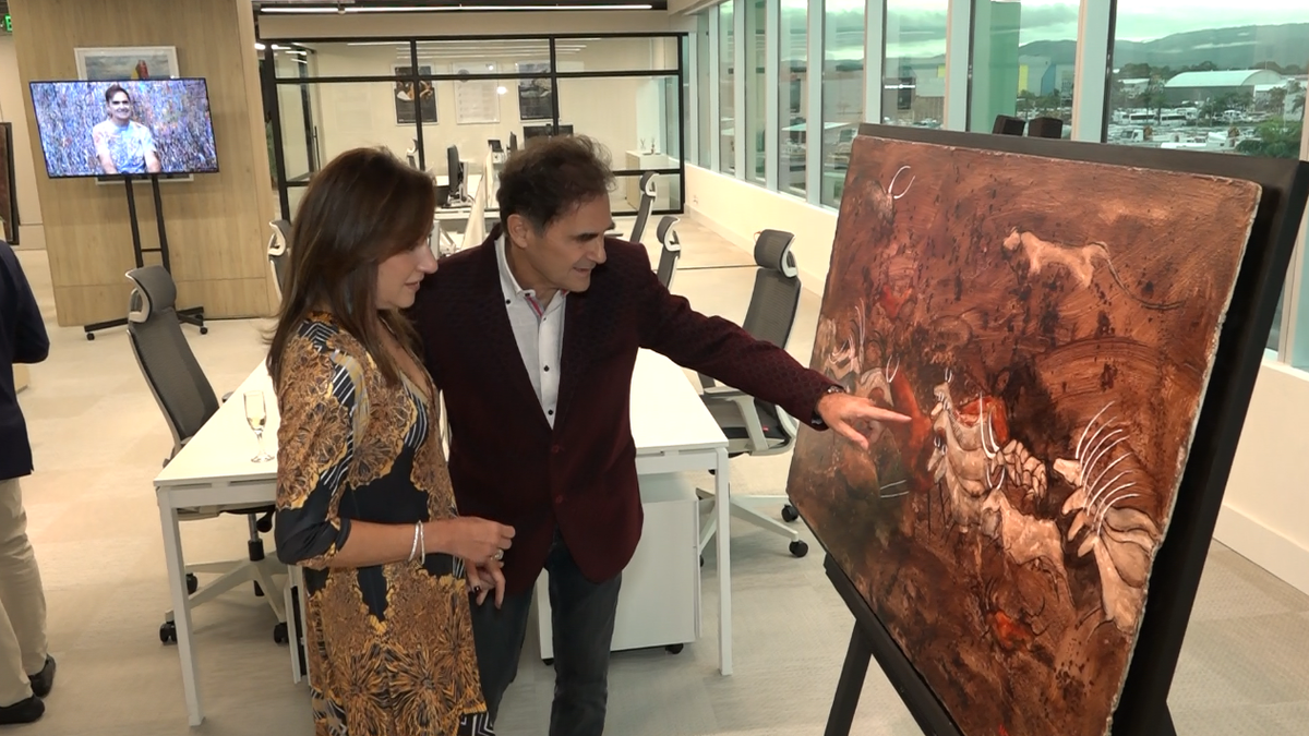 Eduardo Navarro presentó su exposición Dawn of Art o El Origen del Arte