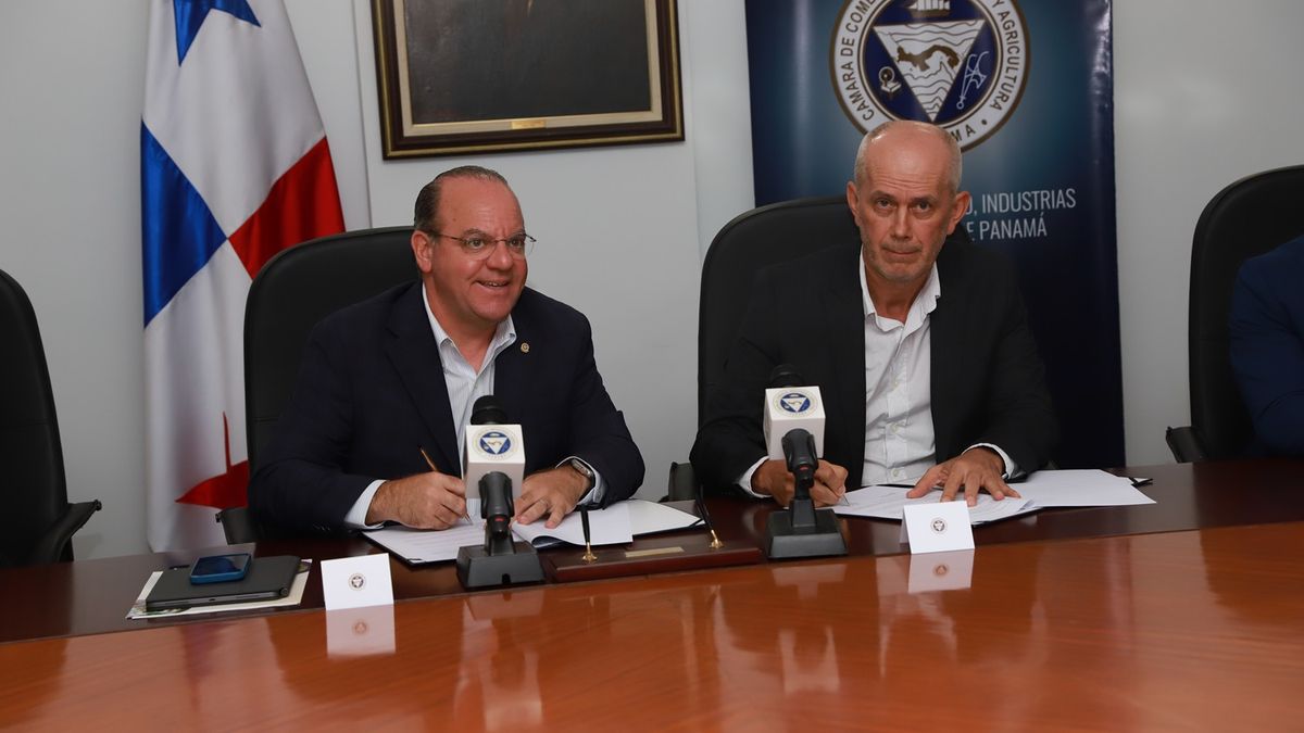 Cciap y SCAP firman acuerdo para organizar el World of Coffee Panamá 2026