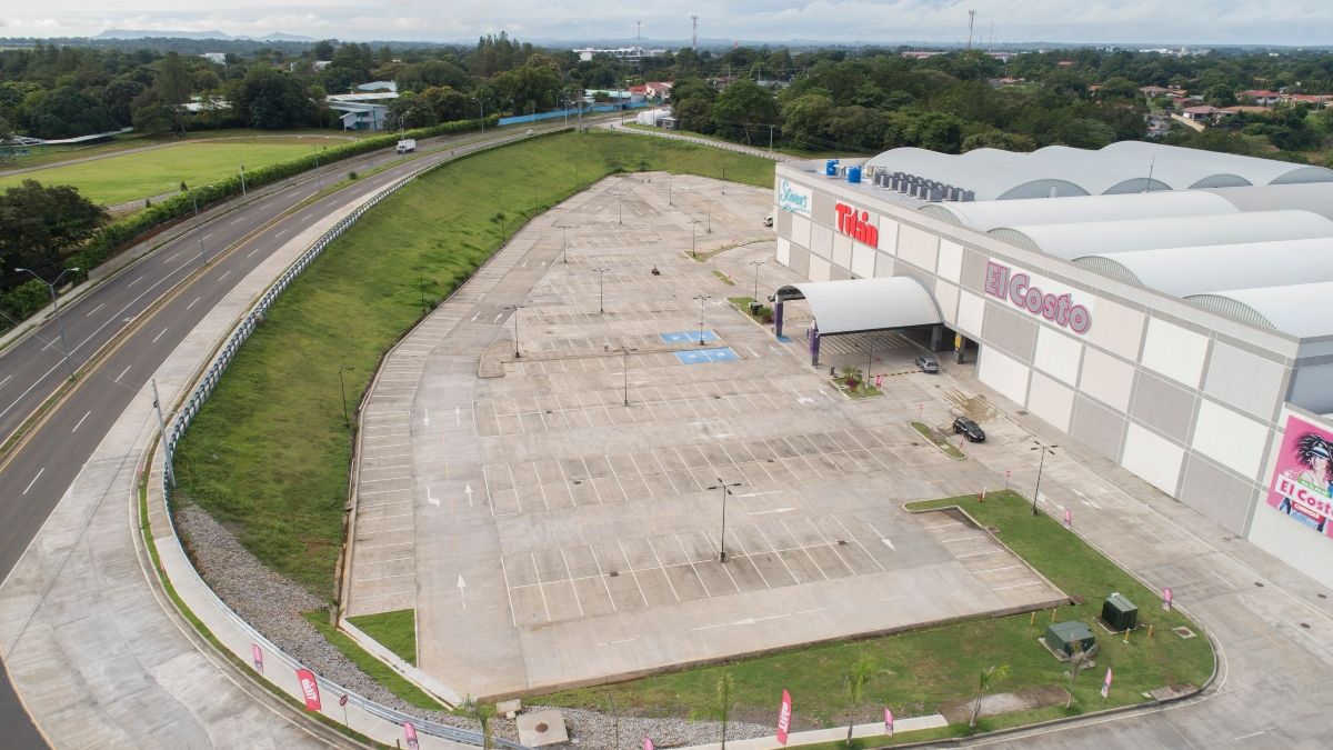 ATTT suspenderá permisos a centro comercial en David