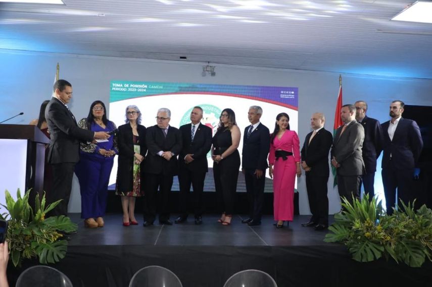 Camchi: Jorge Tovar fue juramentado como presidente