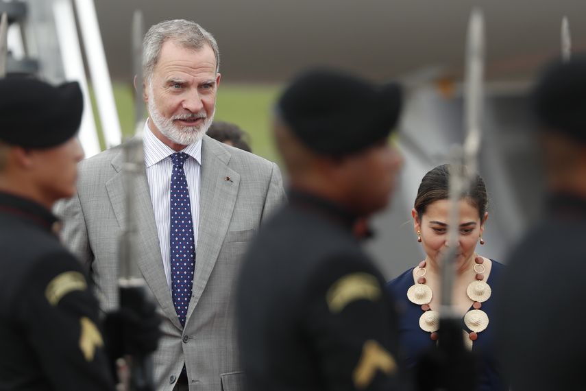 Rey de España llega al país para la toma de posesión del nuevo presidente