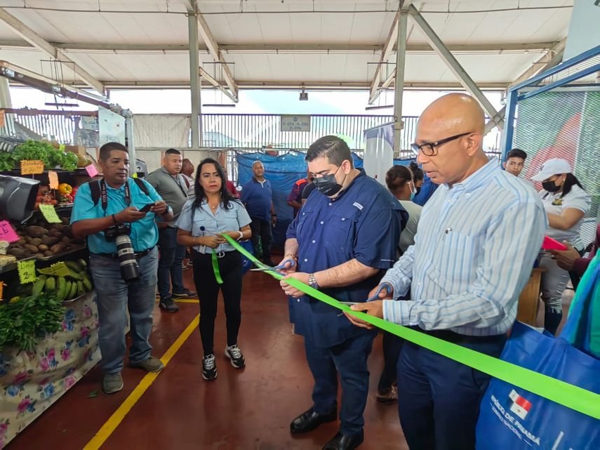 Inauguran AgroTienda del IMA en Merca Panamá