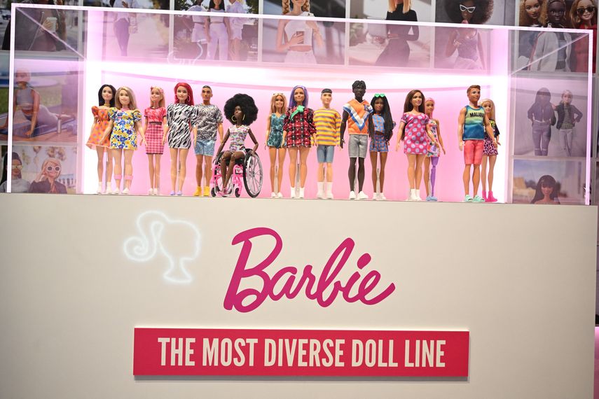 Barbie inunda las pantallas y el mundo de color rosa