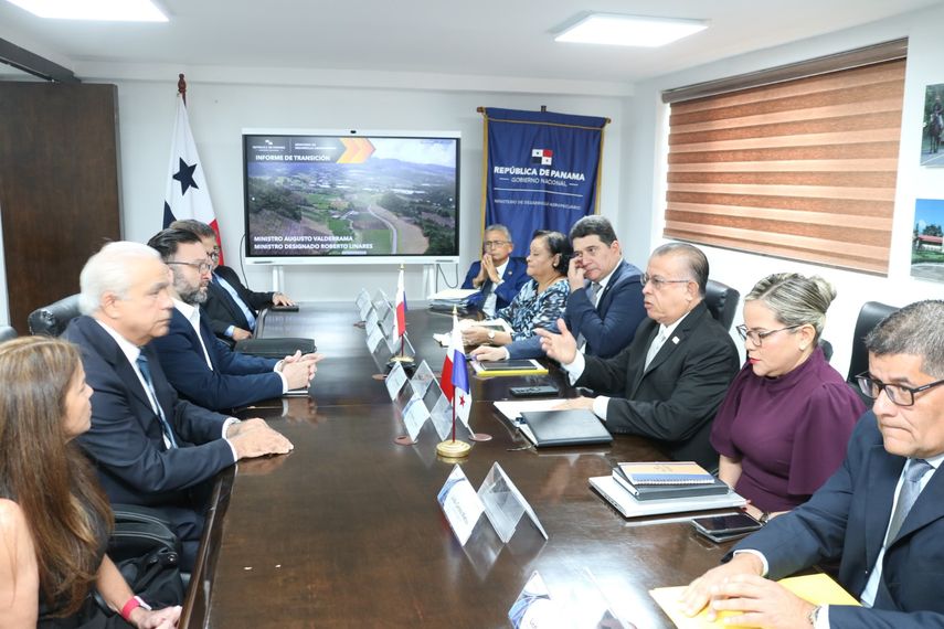 MIDA: Ministros Valderrama y Linares se reúnen para proceso de transición