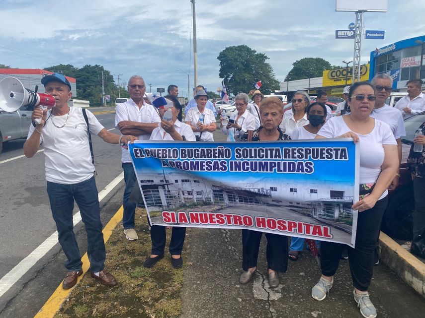 Bugaba: Exigen construcción de hospital en abandono