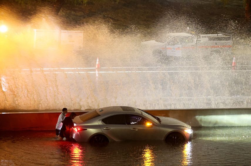 Tormenta tropical Hilary desata lluvias récord en California
