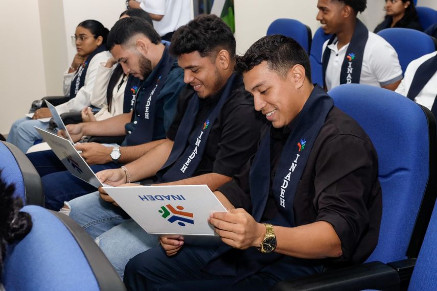 INADEH abre inscripciones 2025 para cursos virtuales de inglés con ...