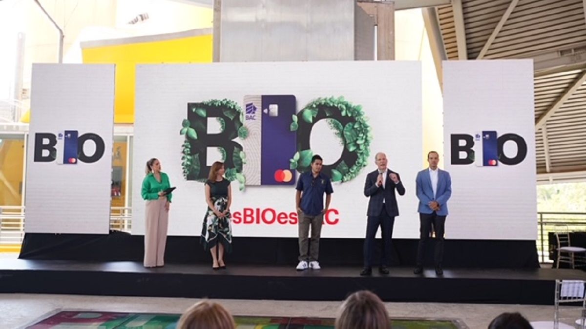 BAC lanza primera tarjeta BIO de Centroamérica