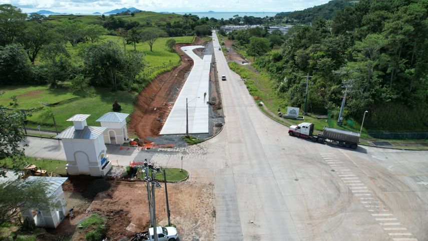 MOP: Carretera hacia puerto de Vacamonte con 80% de avance