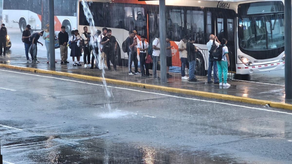 IMPHA emite aviso de vigilancia por lluvias fuertes hasta el 17 de octubre